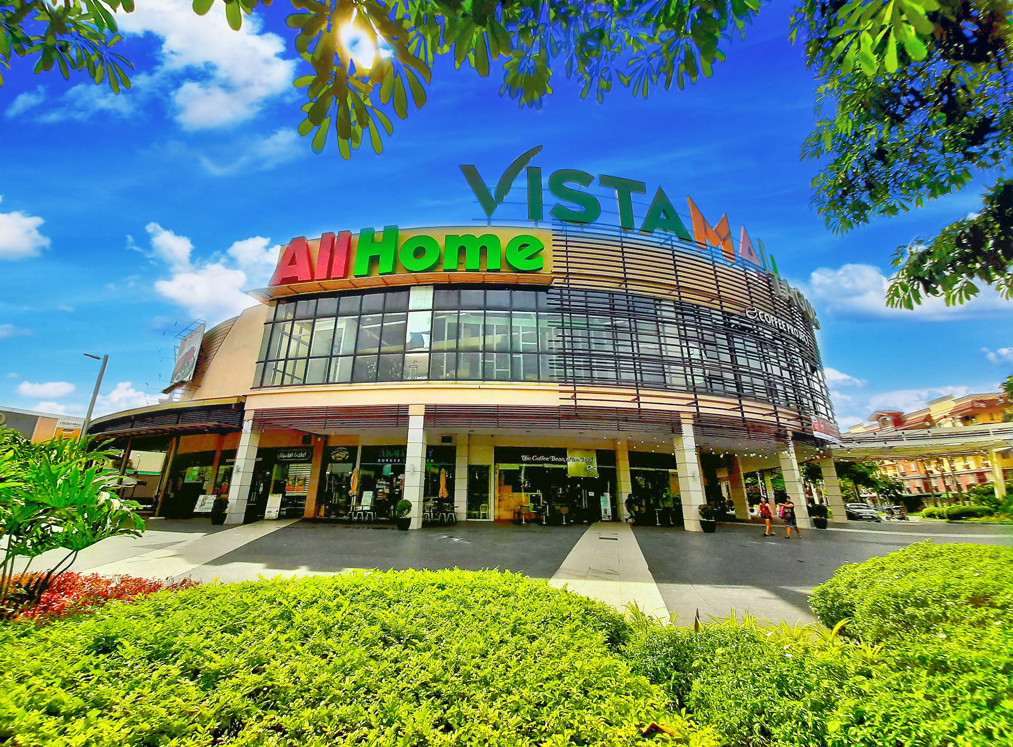 Enjoy worry-free malling at these establishments with Safety Seals