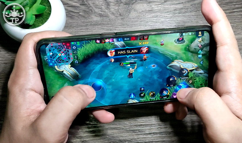Mobile Gaming Frenzy: Top 5 Games to Try - Flying Ketchup