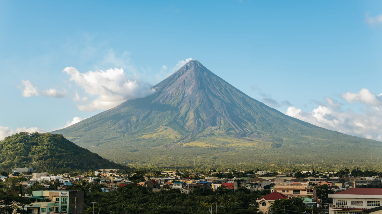 What Does “Uragon” Really Mean in Bicol? - Flying Ketchup